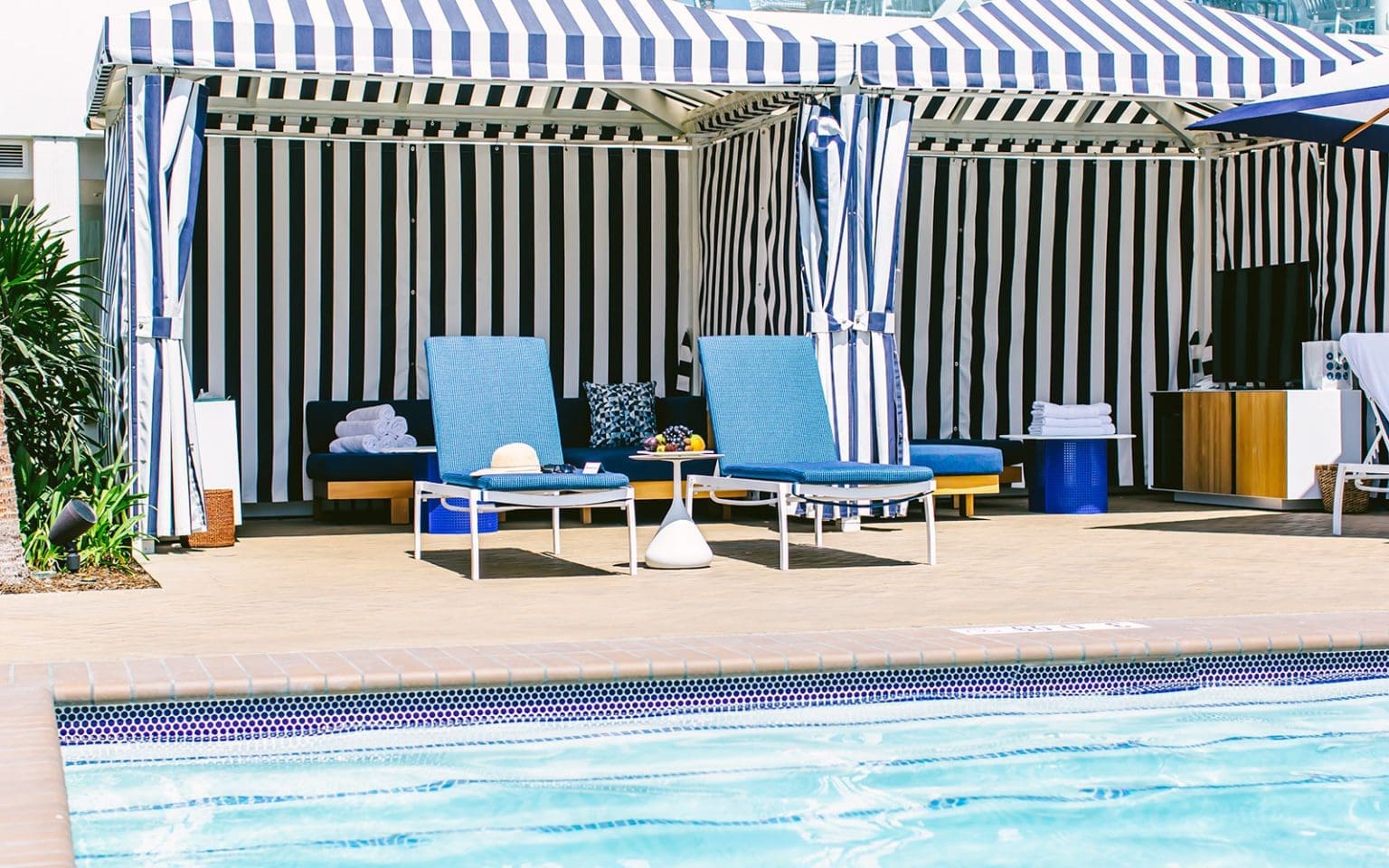 The Del Pool & Cabanas | Beach Chair & Cabana Rentals