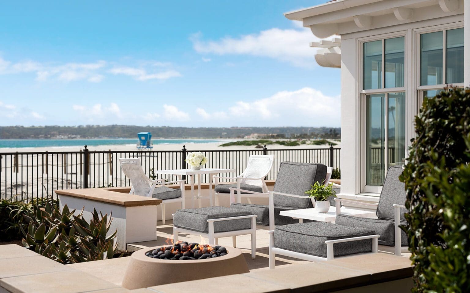 Beachfront Fireside Cottage Room - Hotel del Coronado